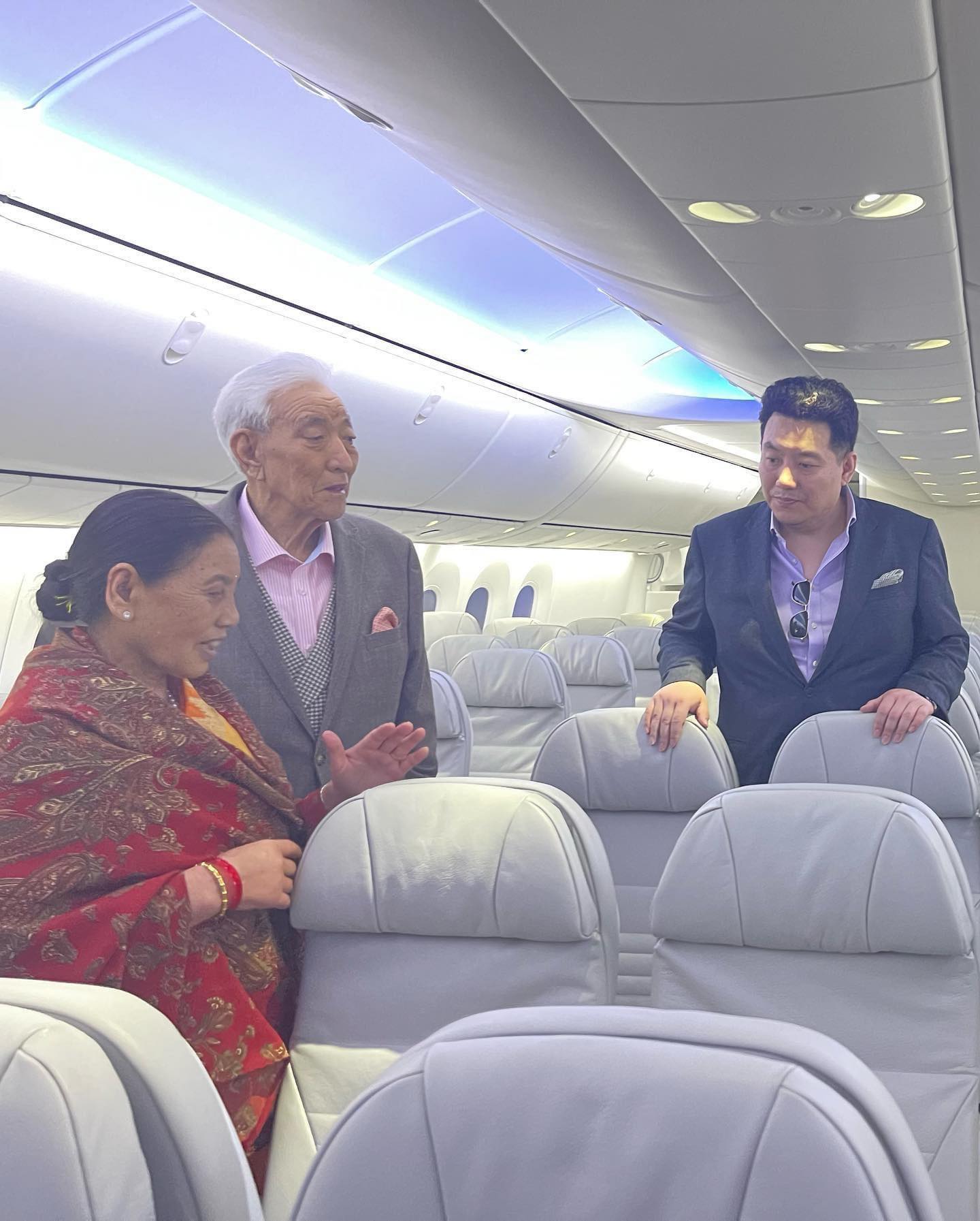 नेपाली मूलका बेलायती व्यवसायी गुरूङले खाेले `हिमालय जेट´ एयरलाइन्स ...